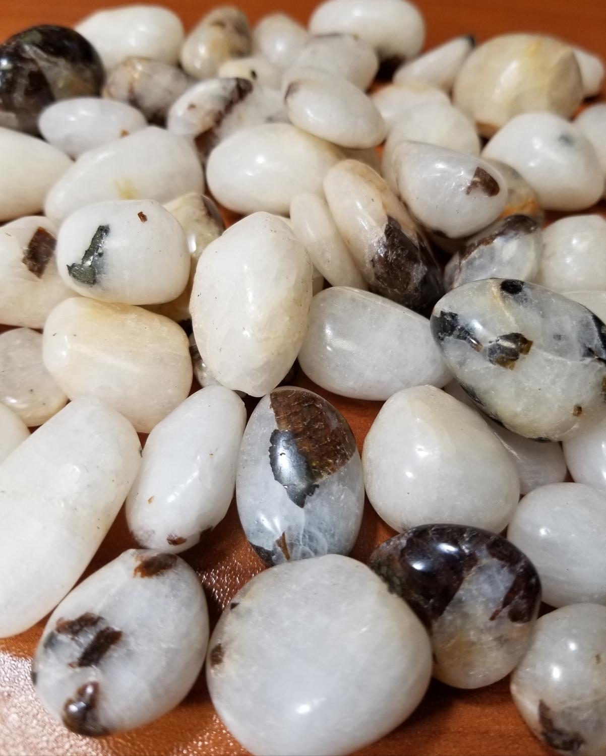 Cryolite - Tumbled